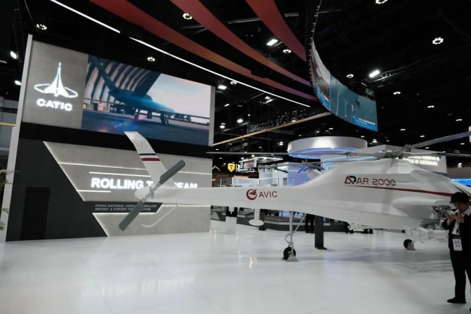 迪拜人独家 | 2025 IDEX阿布扎比国际防务展，中国军工闪耀亮相_腾讯新闻