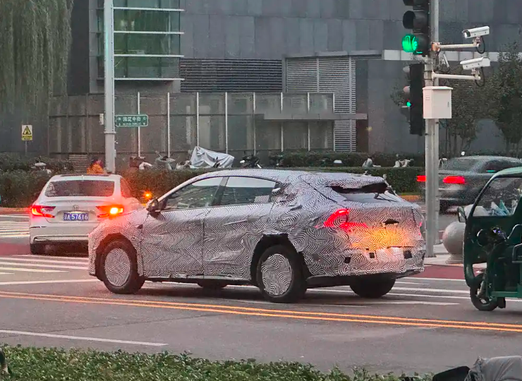 小鹏汽车2025年新车规划 P7i/G6/G9将大改款 还将推3款全新车型_腾讯新闻