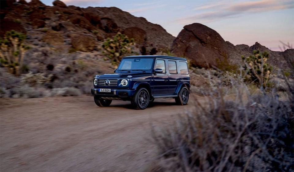 新款奔驰大G全球首次公开！一篇文章让你了解都有哪些更新！_腾讯新闻