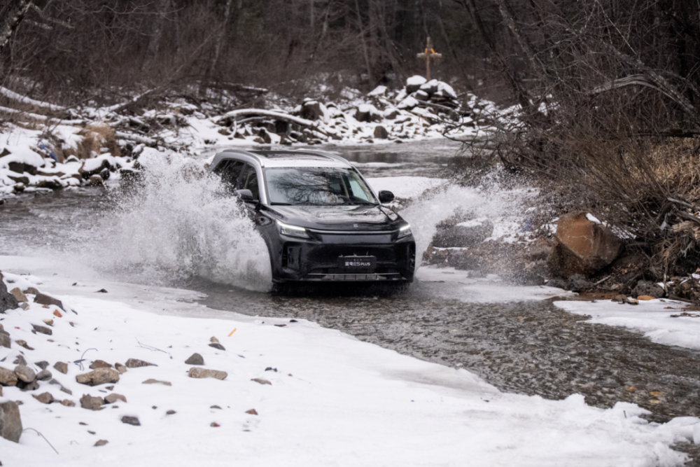 配置升级，第三代蓝电E5PLUS上市_腾讯新闻