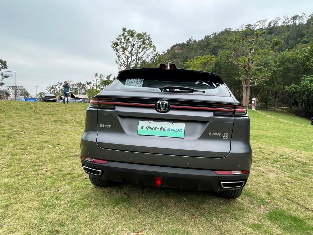 试驾长安UNIK智电iDD：大五座的中型SUV，驾乘舒适还特别省油！_腾讯新闻