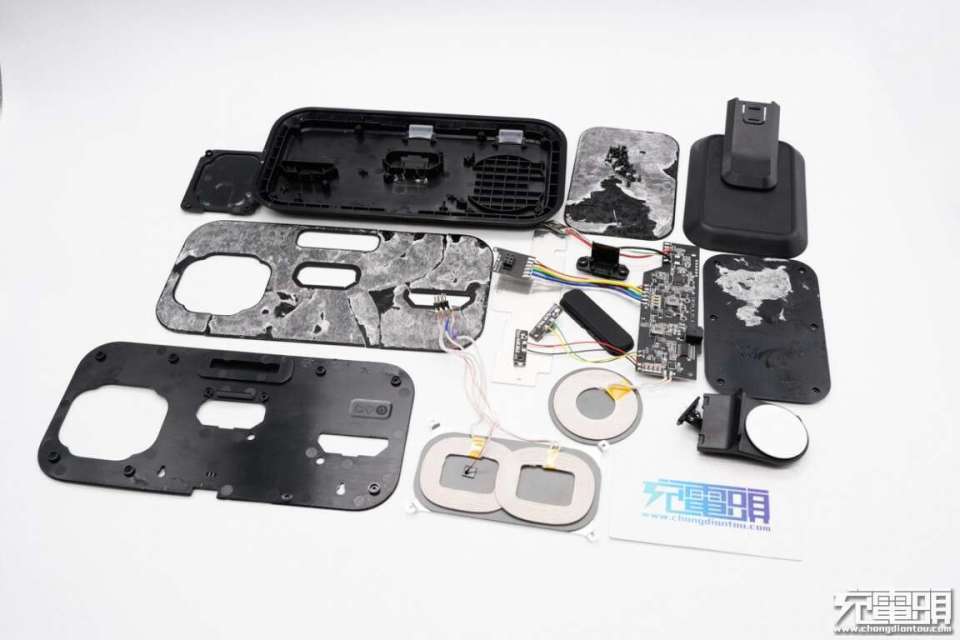 苹果一个改变带出一个上亿级市场，39款磁吸无线充电器拆解汇总_腾讯新闻