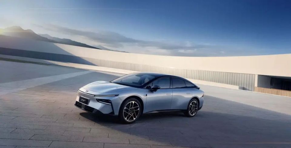 18.68 万元！小鹏 P7+正式发售，还有一个只卖 500 台的限量版_腾讯新闻