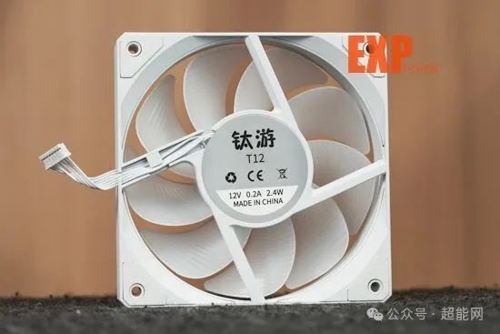 钛游T360 Pro一体式水冷图赏：CPU-内存双效散热冷头，通用RGB风扇挡板_腾讯新闻