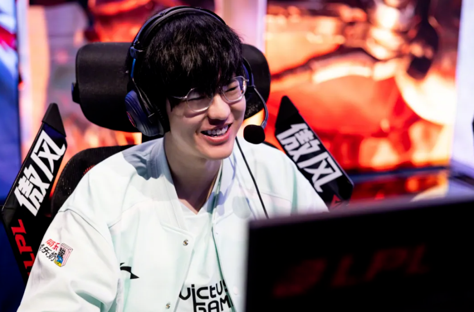 厂长转会JDG被唱衰，wei被曝将加入IG，拳头票选第三位名人堂选手_腾讯新闻