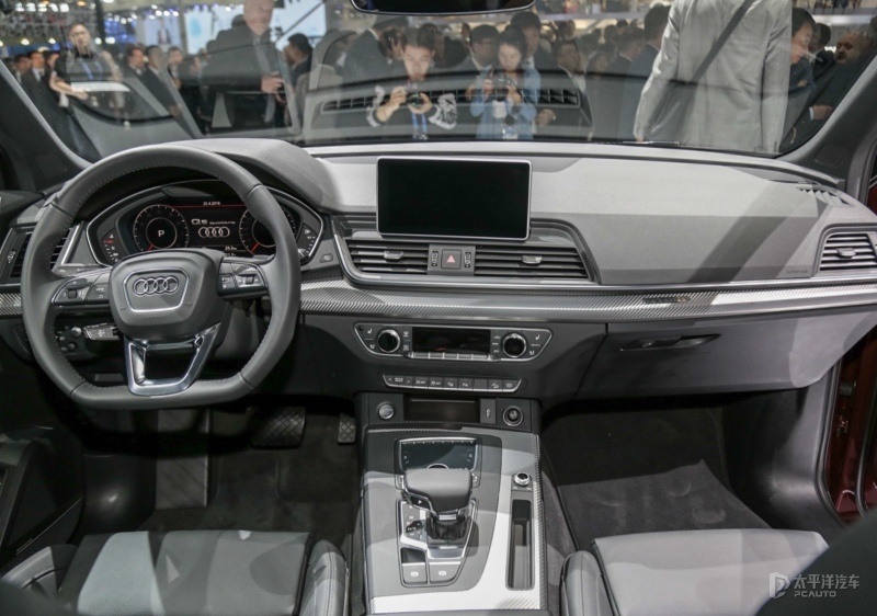 全新奥迪Q5官图发布 全面进化/三联屏内饰 全系配48V轻混系统_腾讯新闻