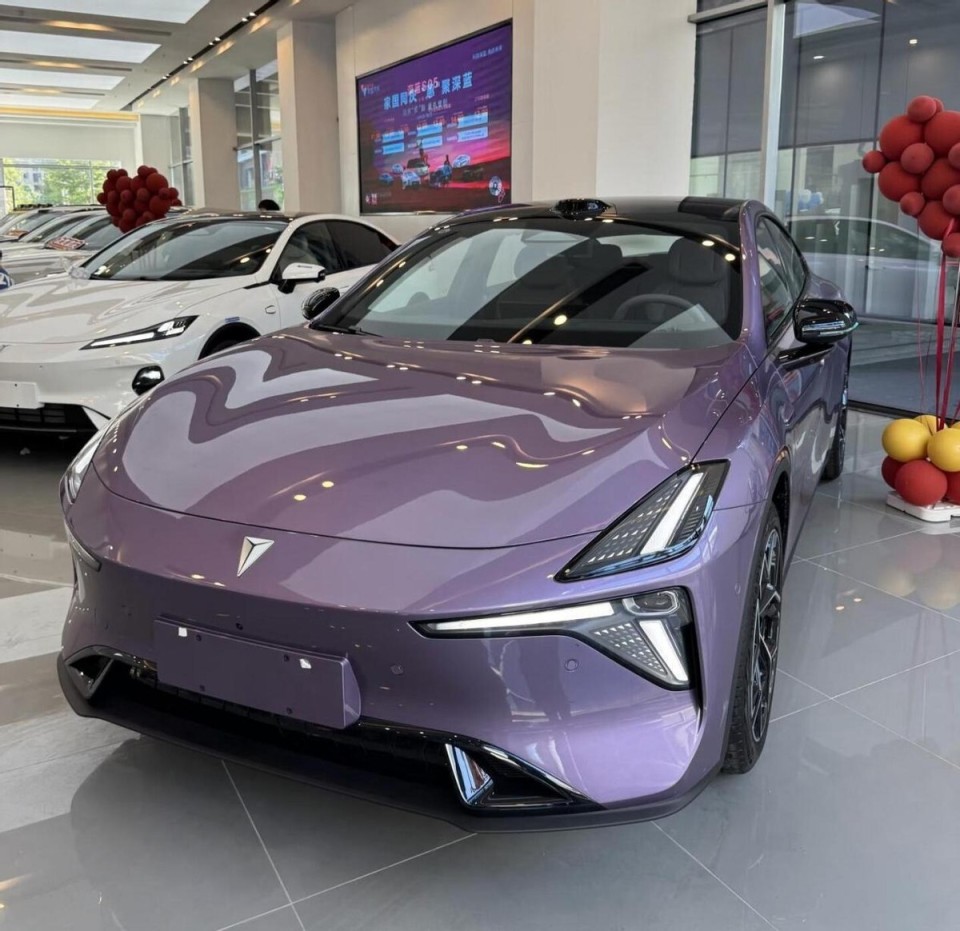 续航最高670公里，破天荒配备磁流变悬架等尖儿货，深蓝L06到店实拍_腾讯新闻