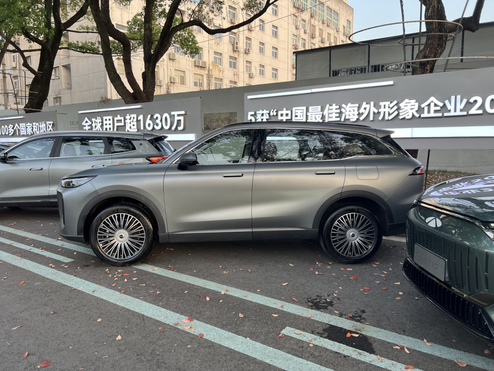 奇瑞汽车发布全球混动技术标准宣言 2025款风云A8/T9/T10同步上市_腾讯新闻