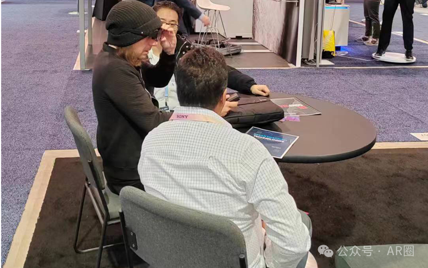 耀宇视芯发布VST芯片：致敬苹果R1，开启XR“双芯时代”_腾讯新闻