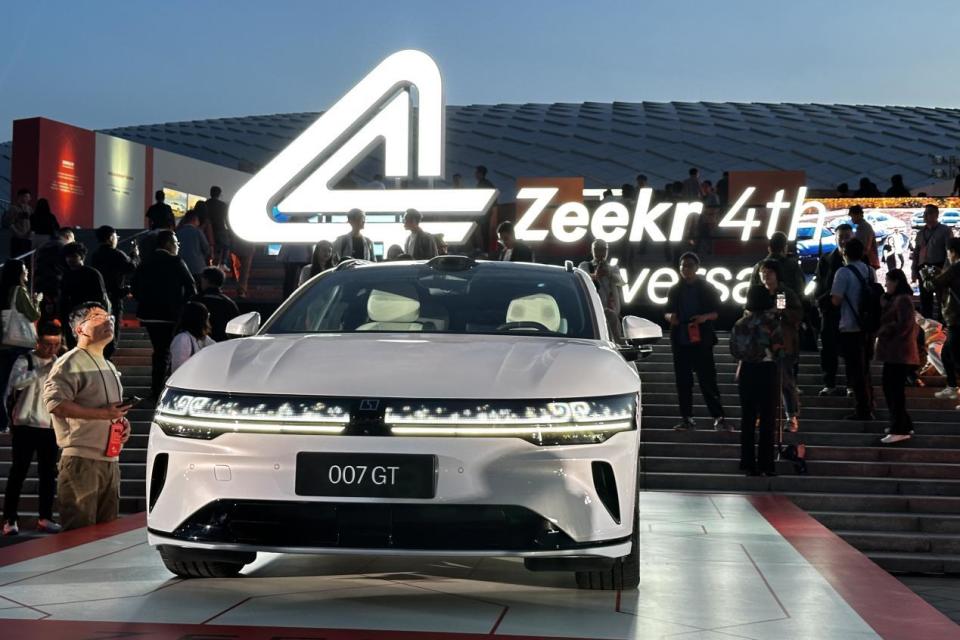 19.99万起！“科技猎装轿跑”极氪007GT正式上市_腾讯新闻