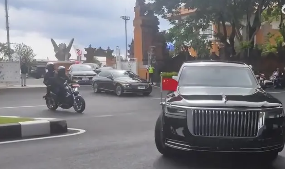 一汽红旗C801内饰罕见曝光！配V8双涡轮增压引擎，售价或超130万_腾讯新闻