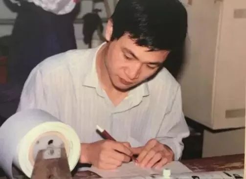 谁领到了新中国第一张身份证？回顾第一代身份证的诞生到离场_腾讯新闻