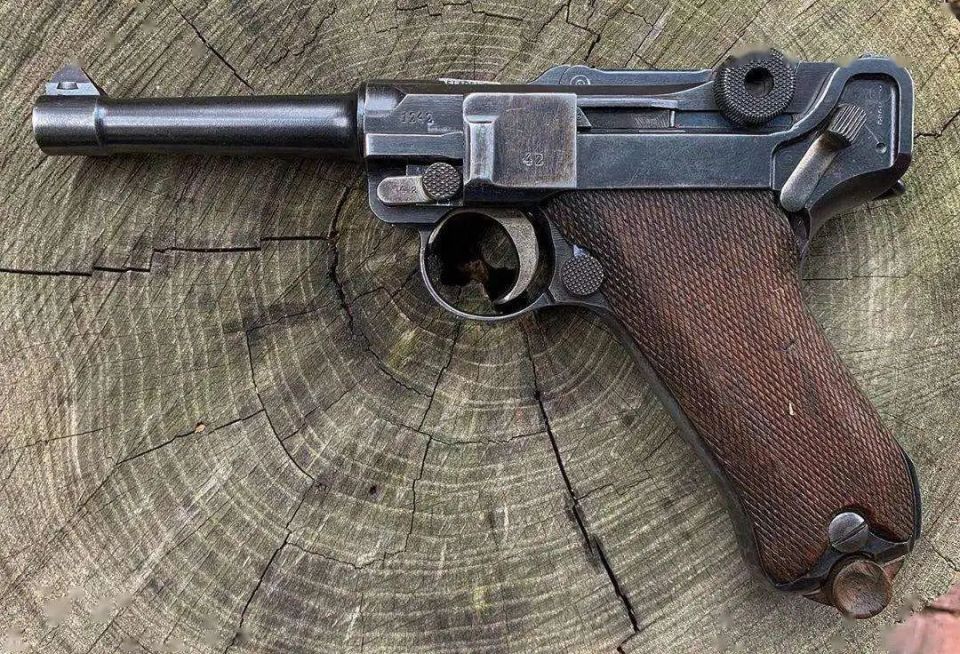 750. 百年前的屠戮利器——第一次世界大战时期各国装备的手枪_腾讯新闻