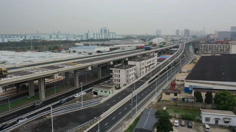 上海绕城高速全系统从“C”到“O”！G1503高速公路、同济高架路新建段正式通车_腾讯新闻