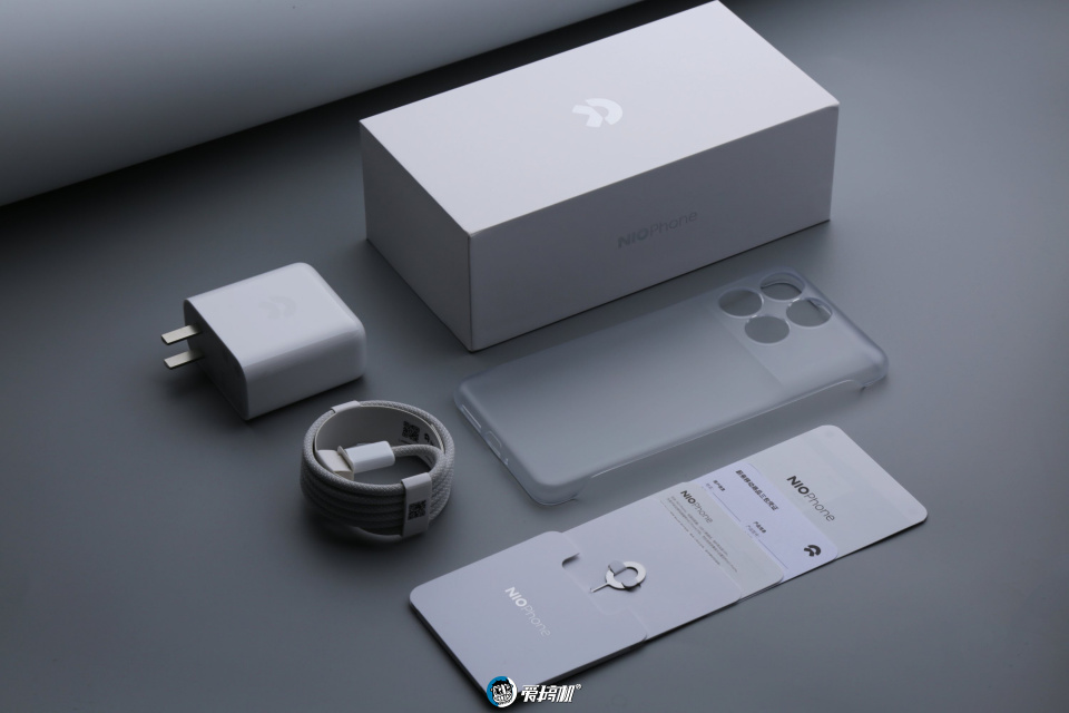 6499起的“0广告”旗舰，蔚来NIO Phone 2评测：8G3+索尼T808主摄_腾讯新闻