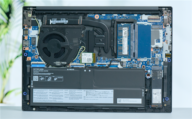 高端商务本需要怎样的SSD！搭载长江存储PC411的联想ThinkPad E14 Gen7磁盘性能测试：高性能 低功耗 稳定可_腾讯新闻