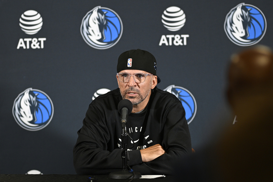 NBA教练工资排名榜单发布！泰伦卢年薪1亿元 是湖人教练雷迪克两倍_腾讯新闻