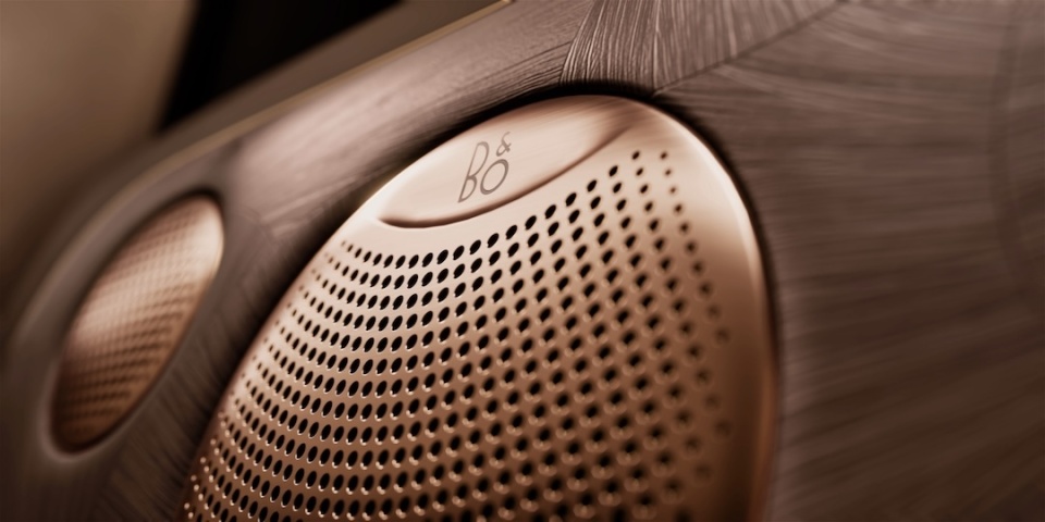 智己LS9预售价33.69万起 “恒星超级增程”加持 综合续航达1500公里_腾讯新闻