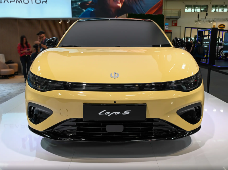 零跑Lafa5正式申报，外观很年轻运动，车长4430mm，续航515/605km_腾讯新闻