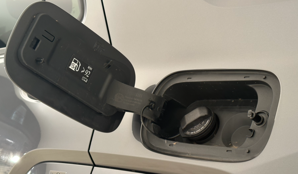 机甲硬汉，插电混动，抢先体验坦克400Hi4-T_腾讯新闻