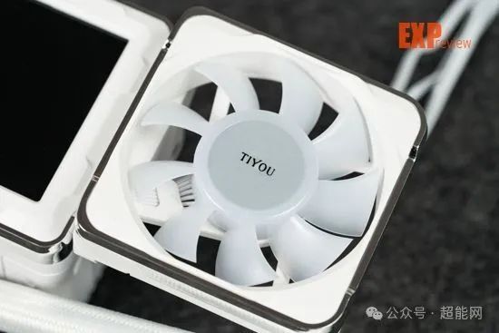 钛游T360 Pro一体式水冷图赏：CPU-内存双效散热冷头，通用RGB风扇挡板_腾讯新闻