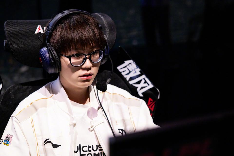 JDG惨遭IG惊天翻盘，一切的失败源头都在ALE：你为什么要去拉兵线_腾讯新闻