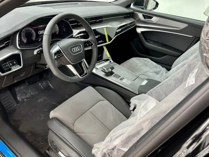 BBA不能打？最高优惠10万后，奥迪A6L月销破万，紧追迈腾_腾讯新闻