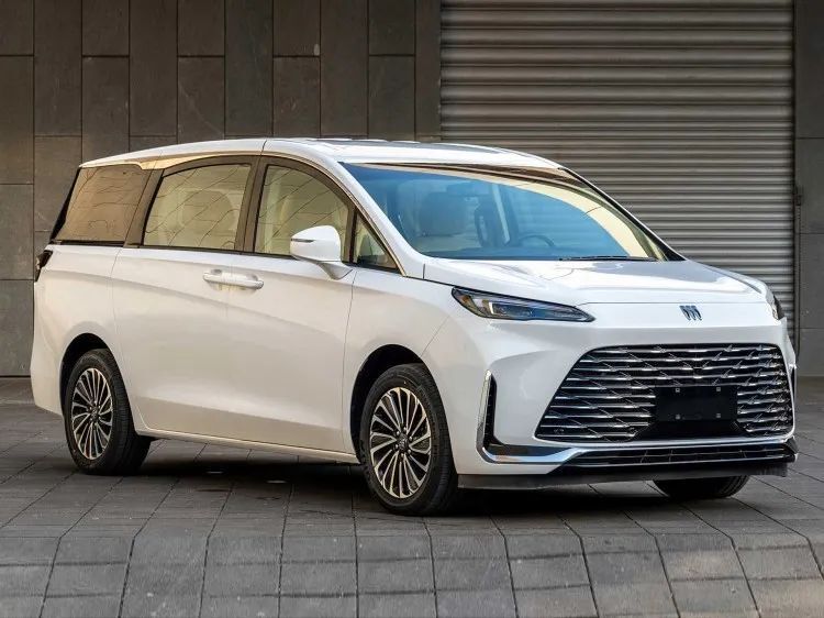 依旧是商务车代表作，别克全新GL8陆尊售26.99万元起_腾讯新闻