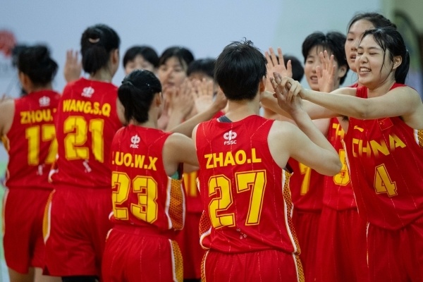 长沙雅礼中学女篮又双叒夺冠了！这次是世界冠军腾讯新闻 8767