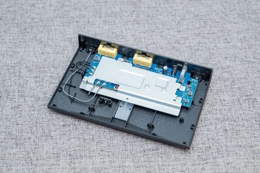 100块路由性价比之王——中移RAX3000M拆机+刷机教程_腾讯新闻