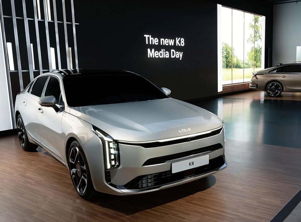 2025款起亚K8首次曝光，升级V6引擎+8AT，指导价不超15万！_腾讯新闻