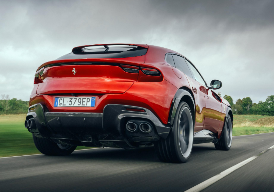 小米YU7无伪装实车曝光，真没有致敬（抄）法拉利，外观能接受么_腾讯新闻