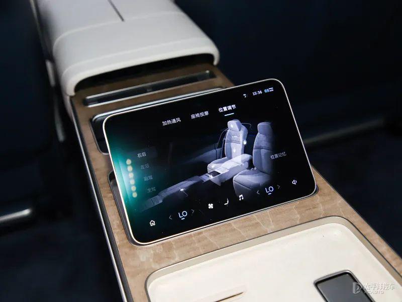 78.8万起！蔚来ET9正式上市，3激光雷达上车+后排顶级体验，还买奔驰S级吗？_腾讯新闻