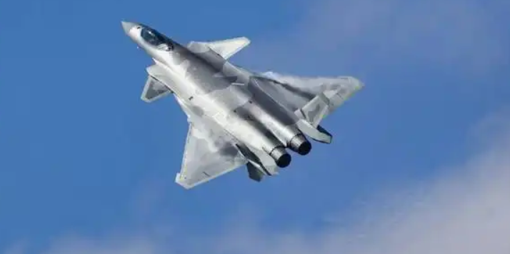 歼-20装上WS15和新雷达，机动性和战力大幅提升，空中优势向中方倾斜_腾讯新闻