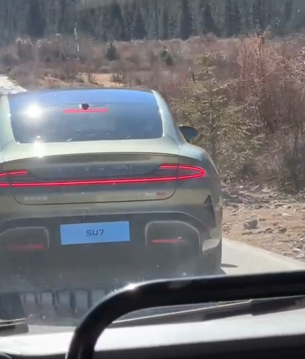 大灯像迈凯伦，车身像Taycan的小米汽车，会成为年轻人的第一辆车吗？_腾讯新闻