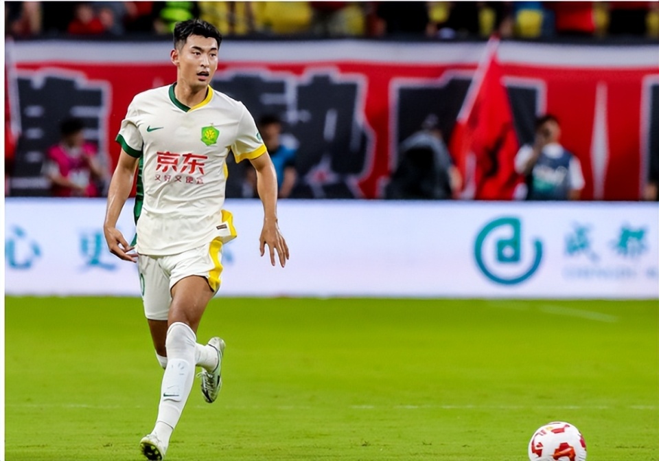 北京国安国脚级前锋大概率离队，新东家已浮出水面，堪称双赢之选_腾讯新闻