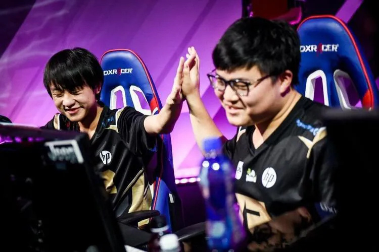 “LPL转会内幕爆料图”火了，Uzi和Ming重新组队，Doinb确定复出_腾讯新闻