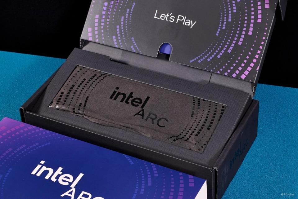 Intel Arc B580 Limited Edition首发评测：性能猛超4060，主流玩家新选！_腾讯新闻