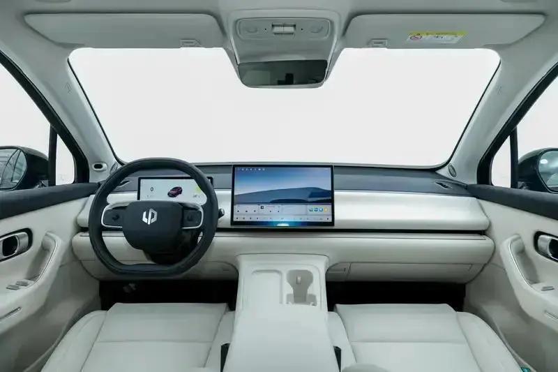 2026款零跑C16开启预售 预售价16.98万元起_腾讯新闻