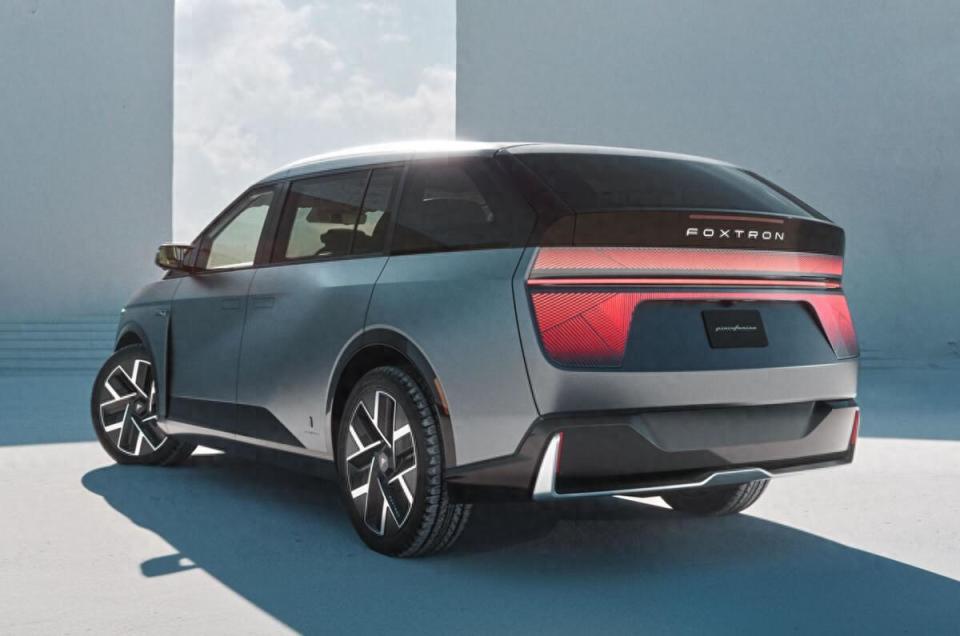 特斯拉宣布进军MPV市场！首款Model D正式现身，续航超1000km_腾讯新闻