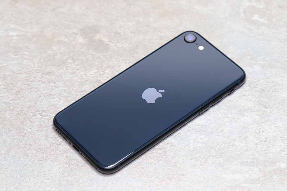 距离发布才一年，为什么iPhone SE3沦落到了无人问津的地步？_腾讯新闻