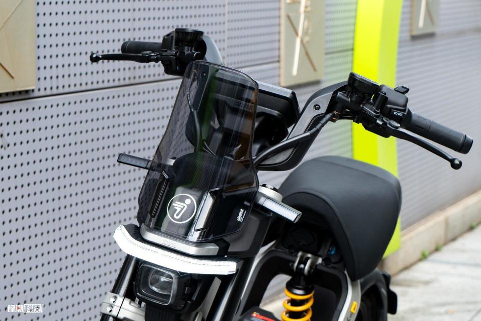 九号电动车Kz 110试玩体验：0-25km/h加速只需2.16秒_腾讯新闻