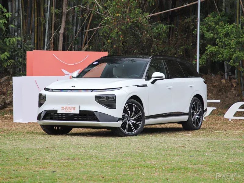 新款蔚来ES6上市，卖26.80万起！NOMI更灵活，换电依旧遥遥领先？_腾讯新闻