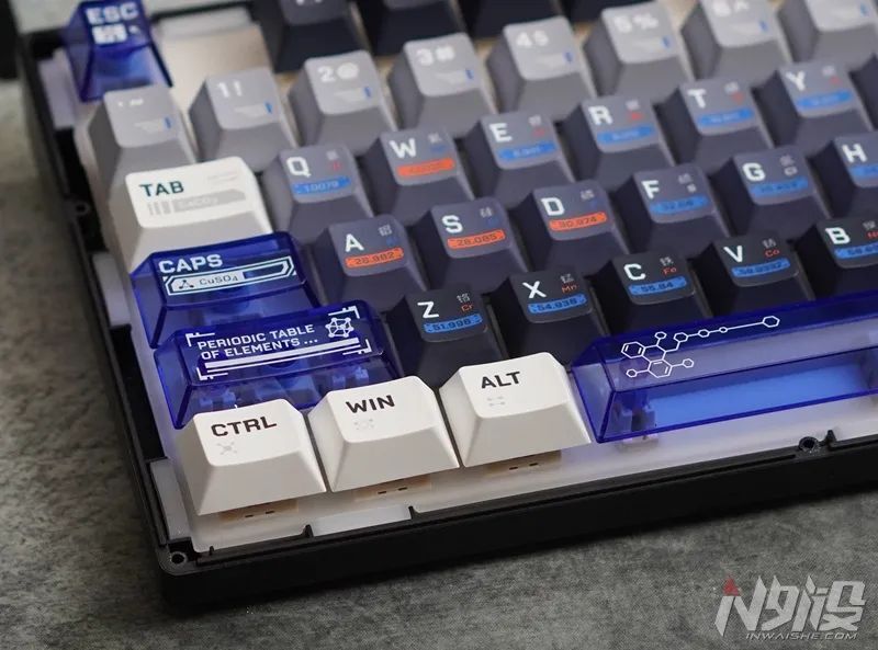 半铝外壳，定制主控，包低延迟的 ATK Z87 PRO拆解_腾讯新闻
