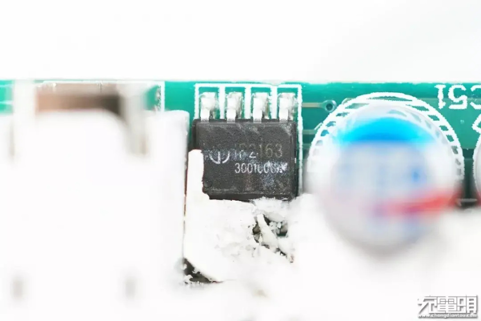 高功率快充协议芯片选型难？不如看看小米INBOX原装快充都在用的协议芯片_腾讯新闻