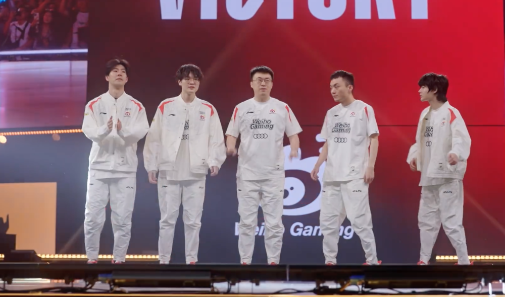 EDG迎战WBG！此生唯一的机会？Uzi和Theshy谁能前往S13呢！_腾讯新闻