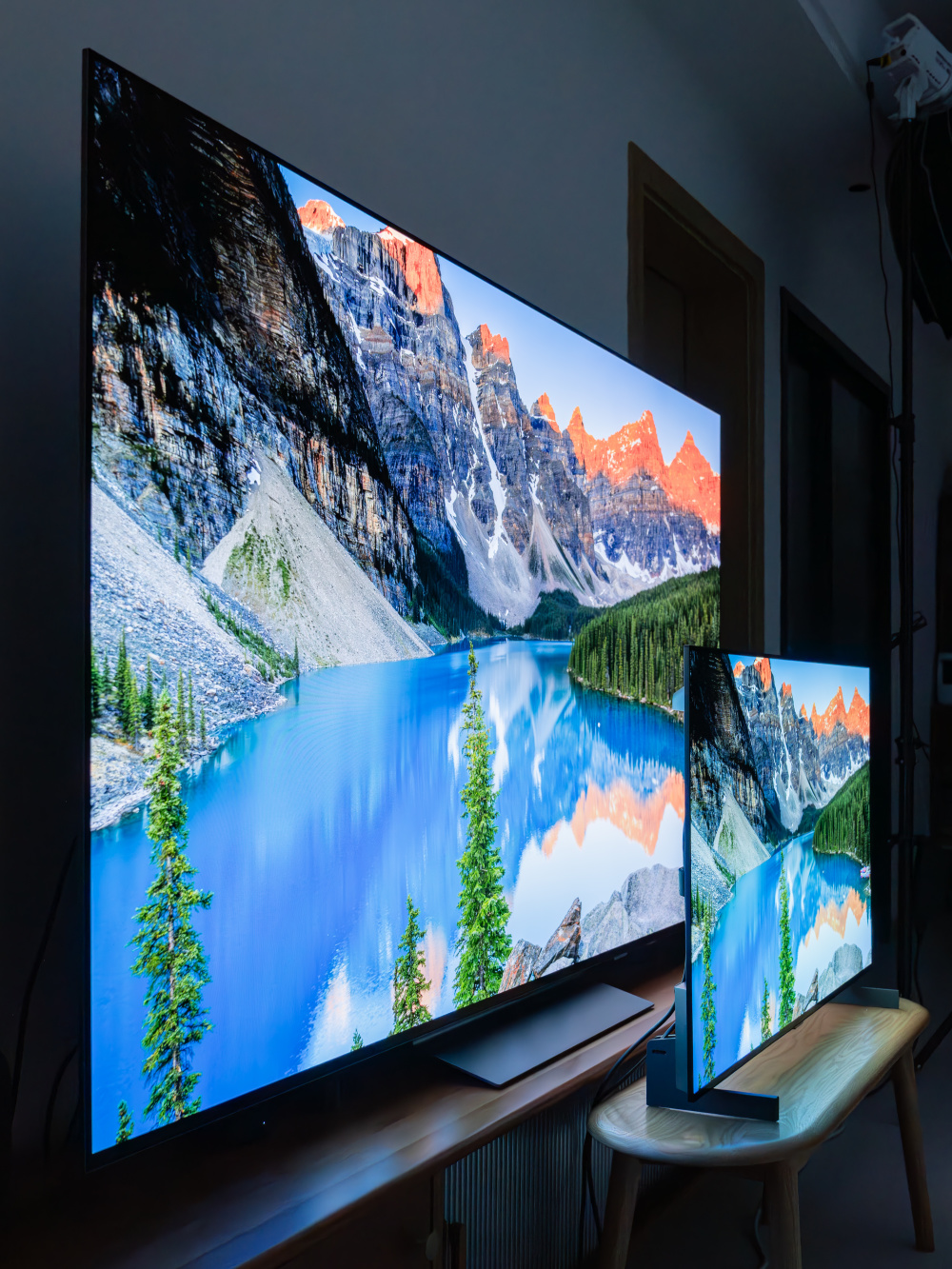 LG 42C4 OLED 电视详解：书房娱乐一步到位的梦中情屏_腾讯新闻