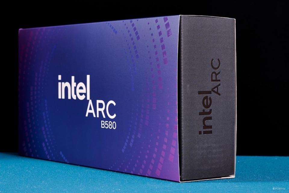 Intel Arc B580 Limited Edition首发评测：性能猛超4060，主流玩家新选！_腾讯新闻