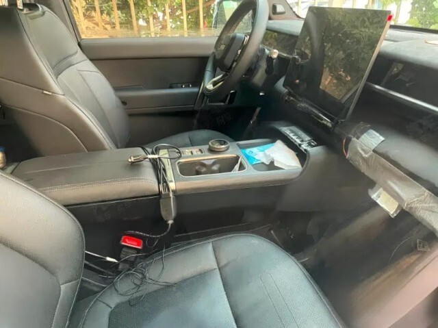 iCAR V27内饰谍照曝光，四季度上市，预计售价20-25万元_腾讯新闻