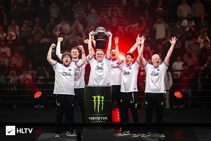 CS快报：Vitality完成卫冕，ZywOo成首位三获Major MVP选手_腾讯新闻